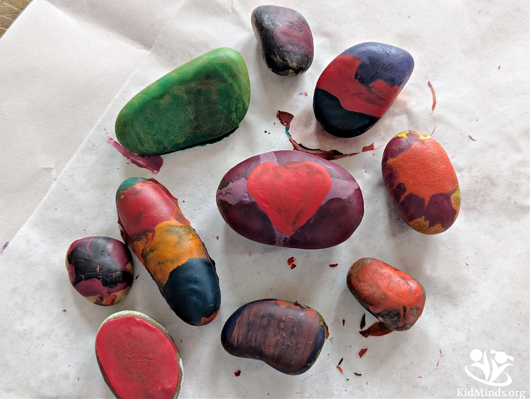 How to Make Hot Stone Crayons Art (Free PDF) | KidMinds