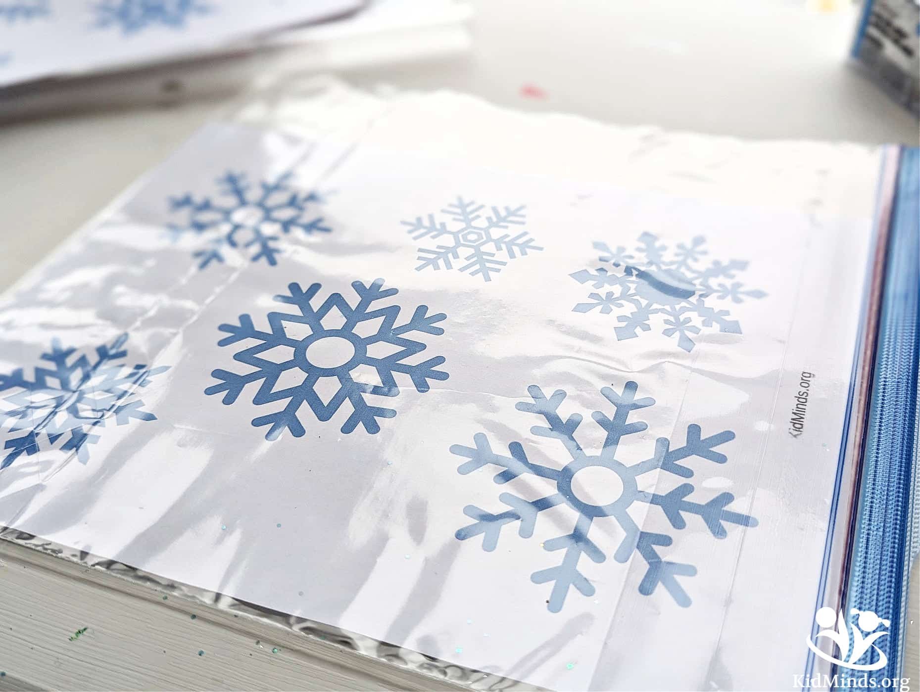 The Best Snowflake Window Clings (Free Template) | KidMinds