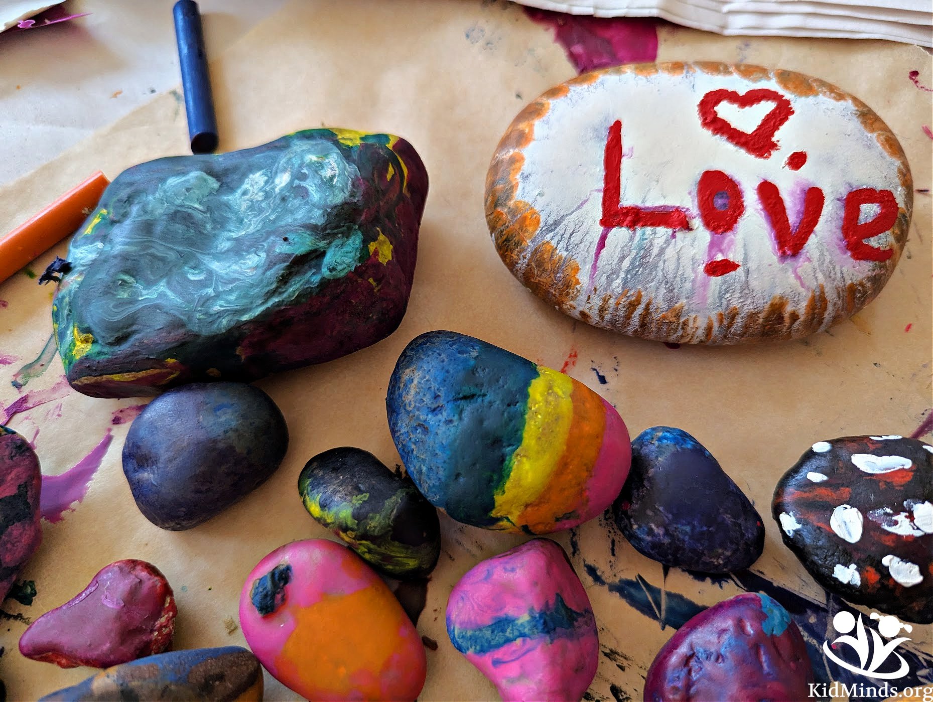 How to Make Hot Stone Crayons Art (Free PDF) | KidMinds