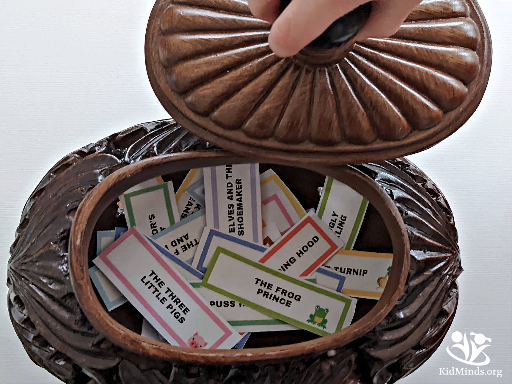 Celebrate Good Stories with a 30-Day Fairy Tale Challenge | KidMinds