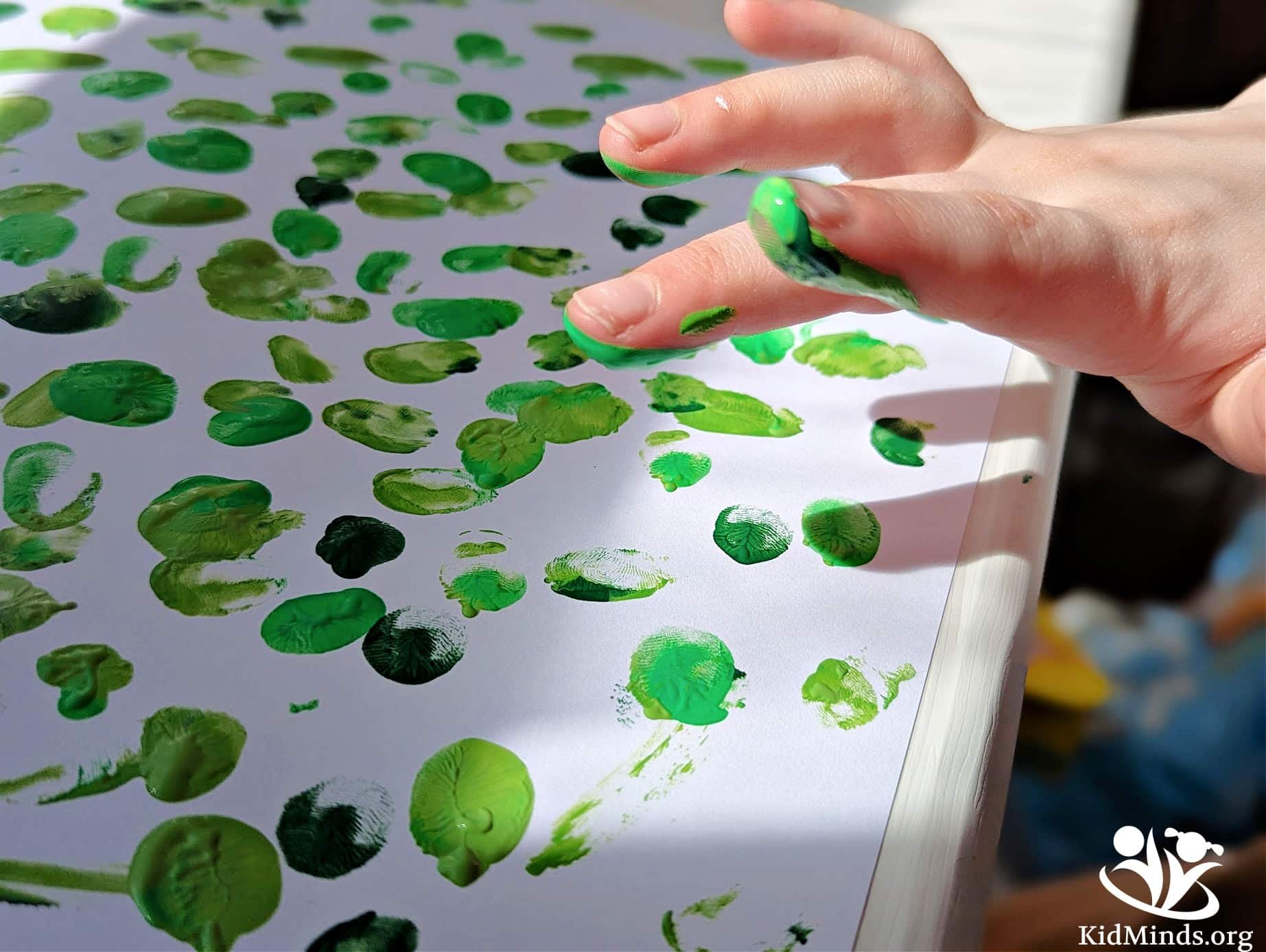 How to Make Spring Crocus Flowers Art (Free PDF) | KidMinds