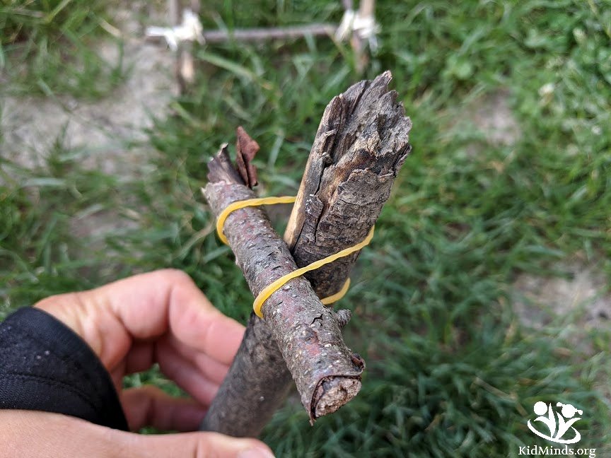 How to Make the Best and Most Amazing Ewok Catapult | KidMinds