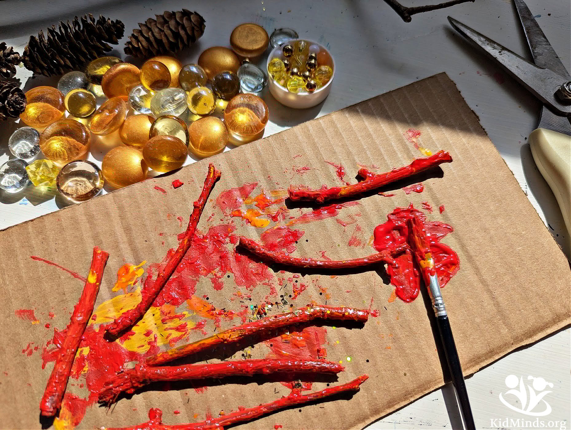 How to Make Simple Fall Wind Chimes With Kids | KidMinds