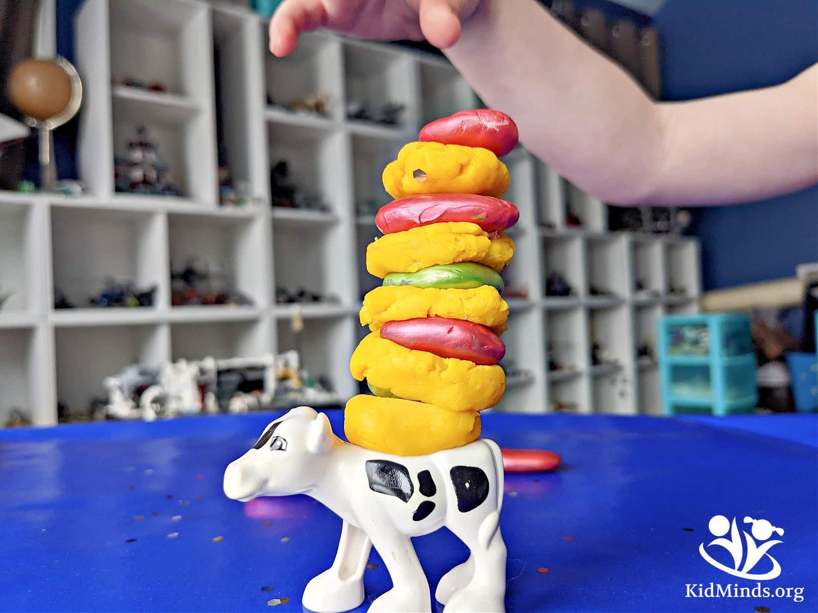 Exciting Ten Apples Up On Top STEM Challenge | KidMinds