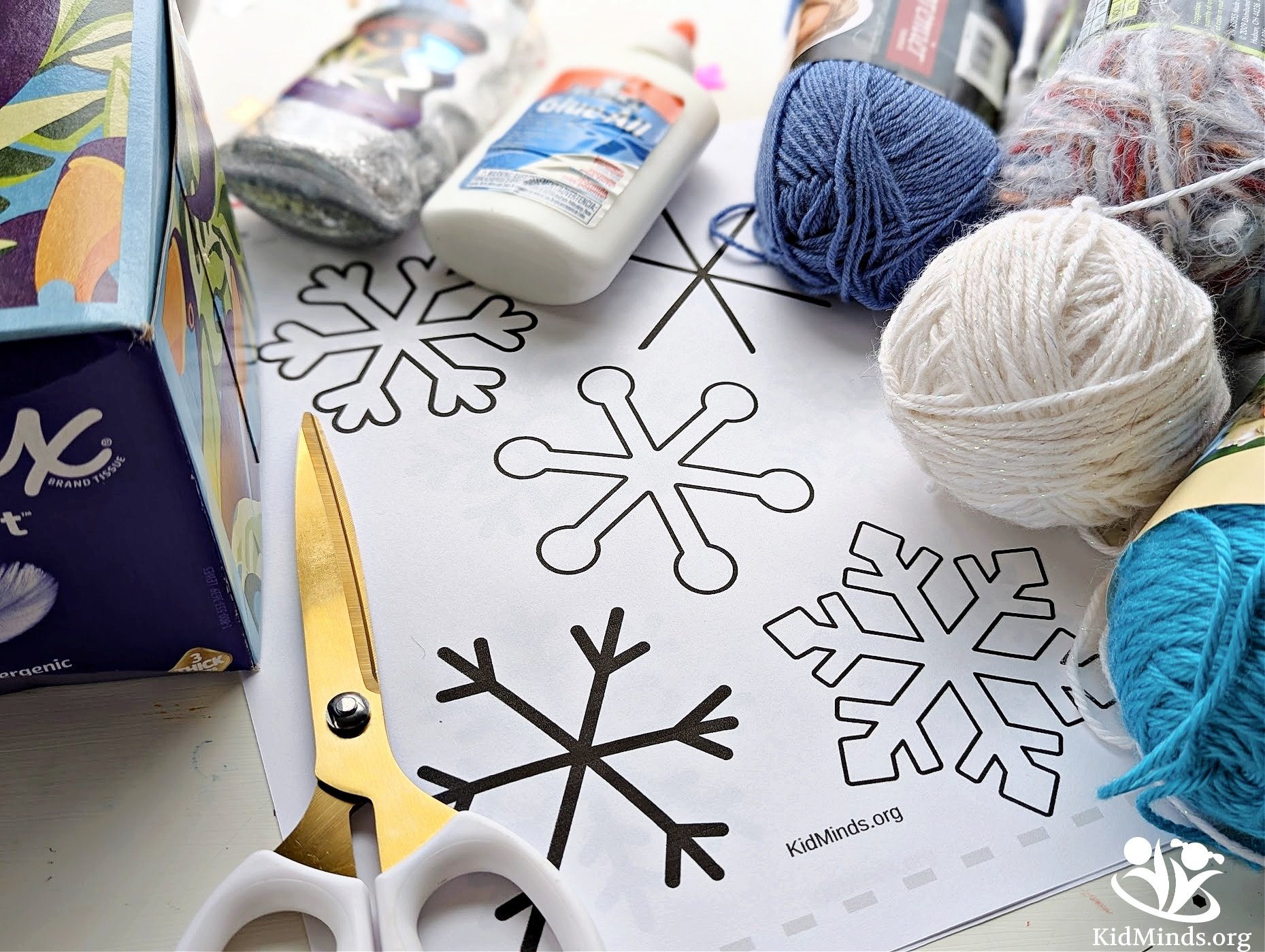 How to Make Yarn-Wrapped Snowflakes | KidMinds