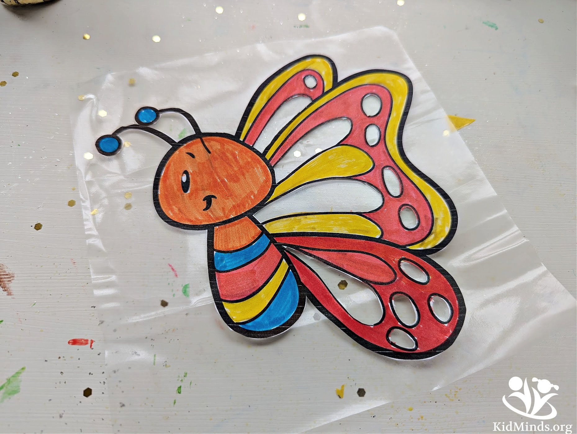 How to Make Butterfly Suncatcher (Free Template) | KidMinds