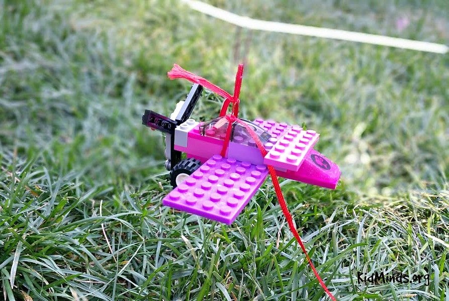 How to make a LEGO airplane “really” fly | KidMinds