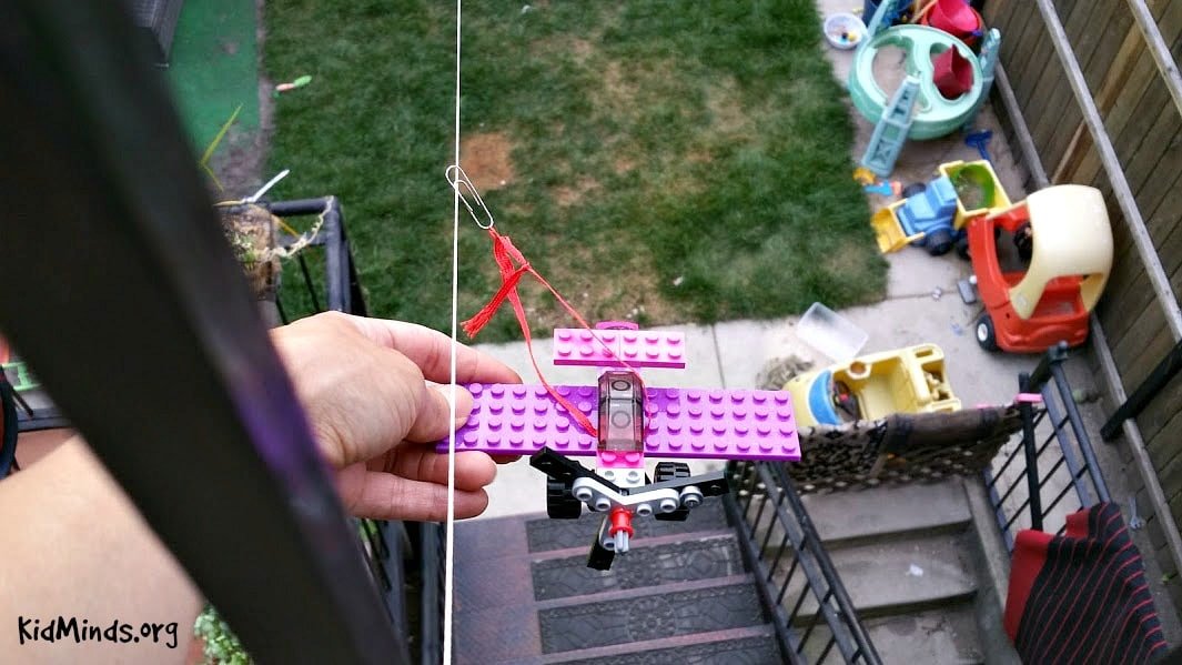 How to make a LEGO airplane “really” fly | KidMinds