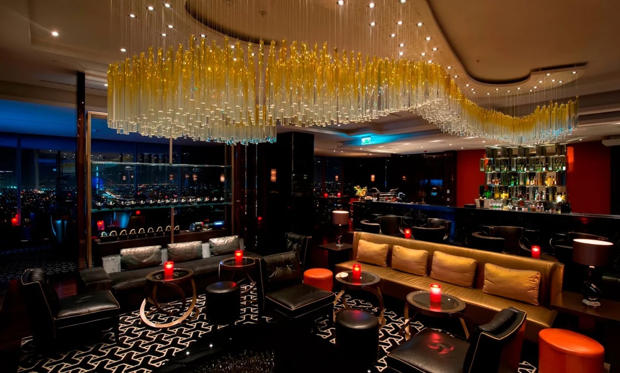 Cloud 34 Bar & The Globe Restaurant – Exclusive Menus in Istanbul ...